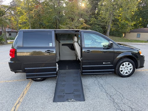 2016 Dodge Grand Caravan Wheelchair Handicap Van Accessible Minivan ...