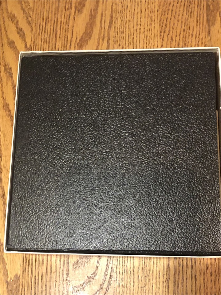 NFL-OPOLY Football Team Board Game TDC Games NFL Brett Favre Troy ...