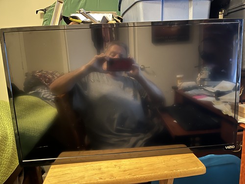 VIZIO 32" HDMI Color TV 1080p: Tested: Working Great , Picture ...