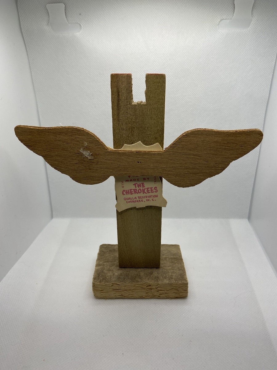 Cherokee Totem Pole Designs That Are Made Of Paper Vintage First