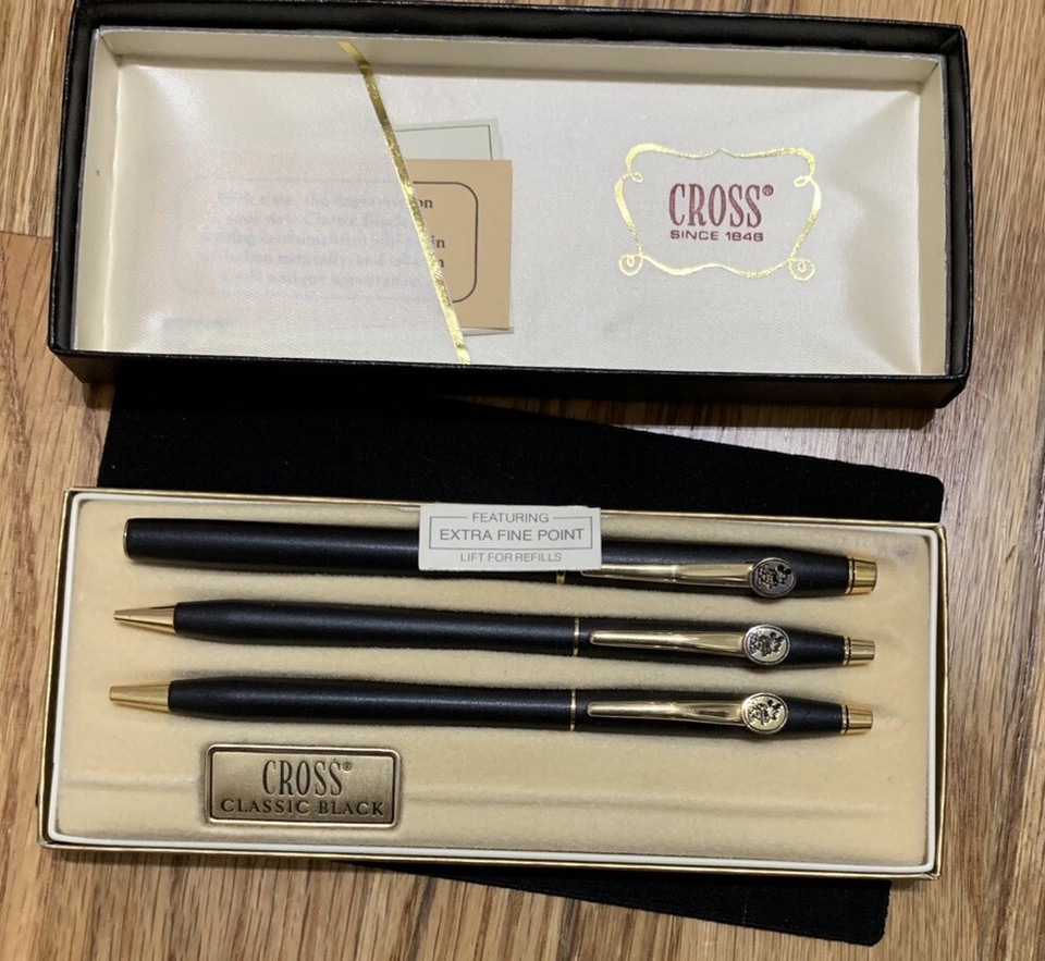 Cross Steamboat Willy Matte Black Trio Pen Set + Holder And Solid Gold ...