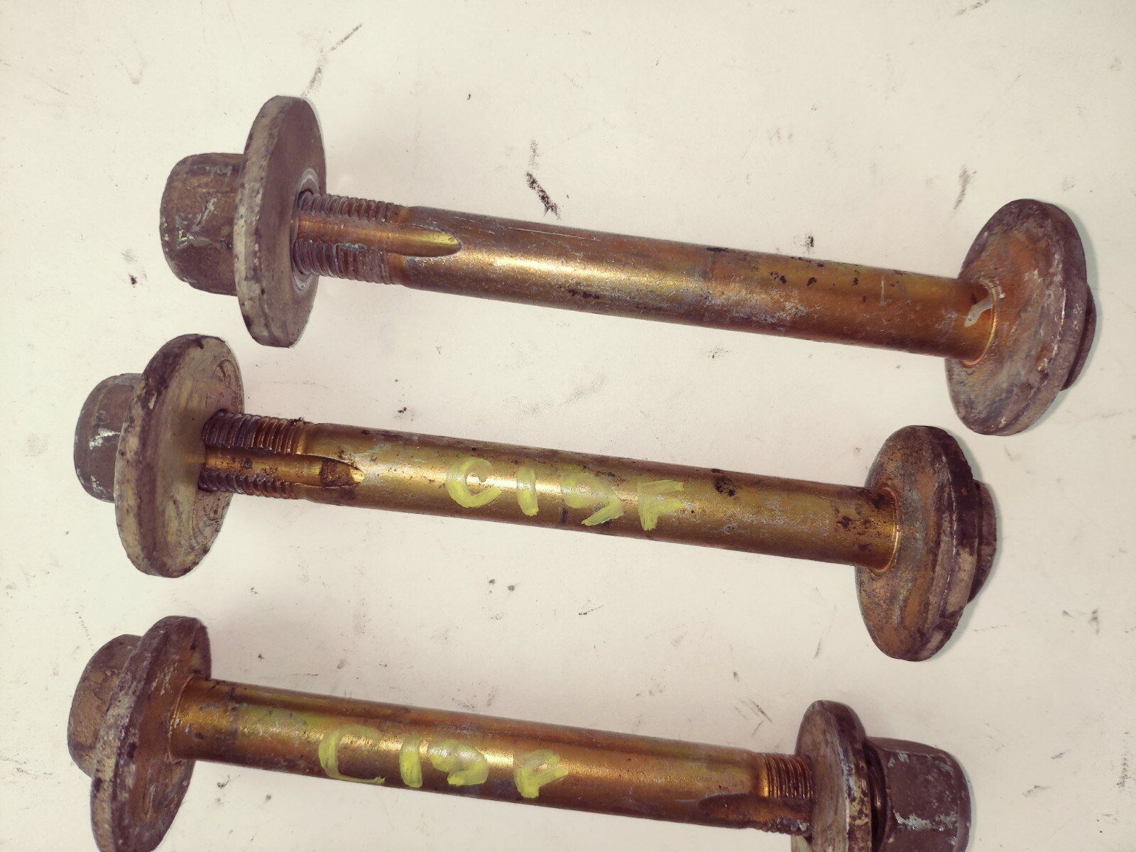 1986 MERCEDES 300E Suspension Front Eccentric Bolt Kit Front Lower C19 ...