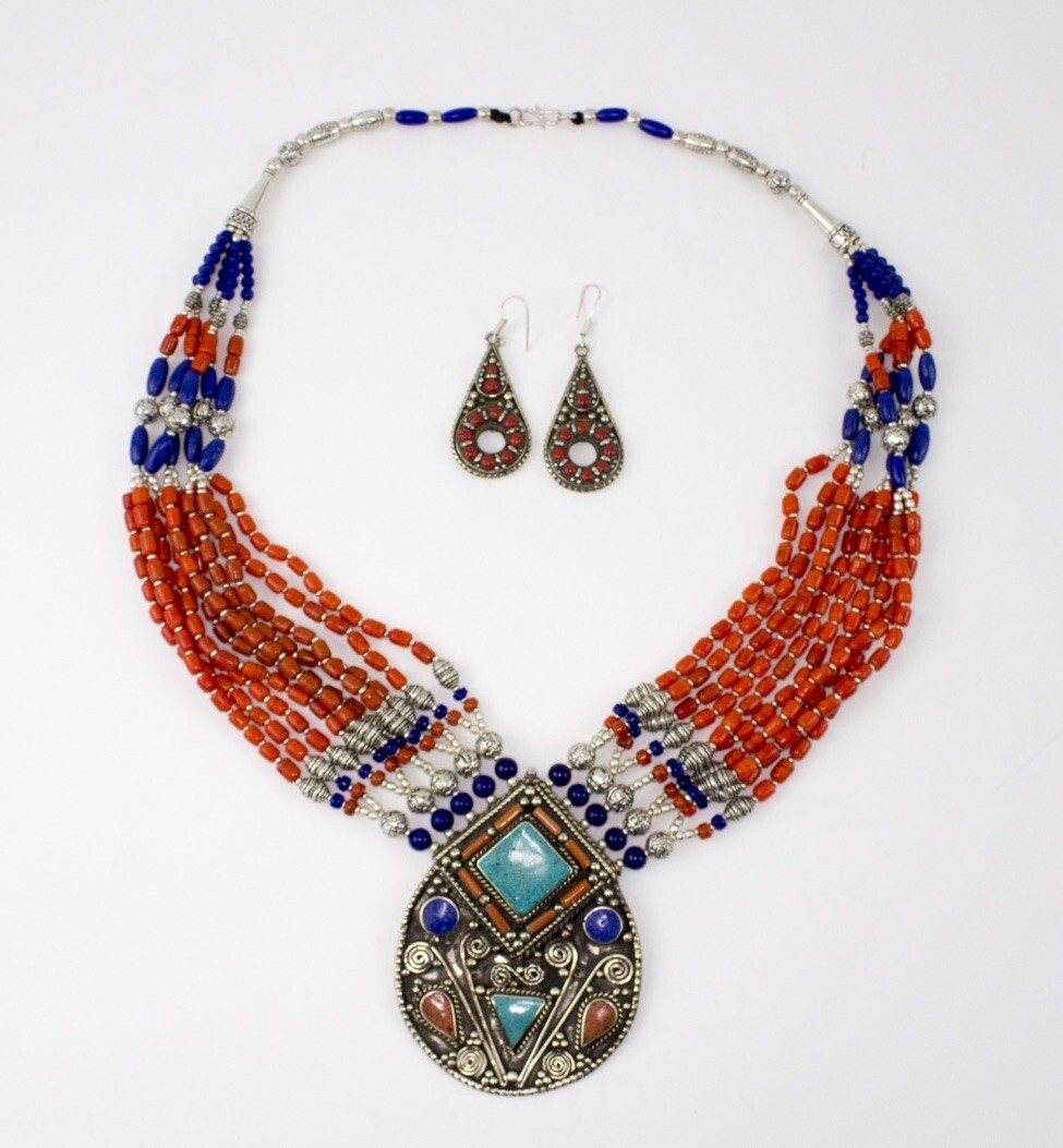 Antique Beautiful Tibetan Nepali Orange Pendant Neckl… - Gem