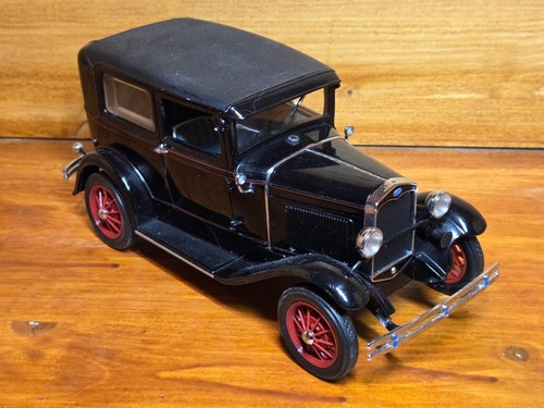 Collectible Motor City Classics 1931 Ford Model A Tudor Die cast car ...