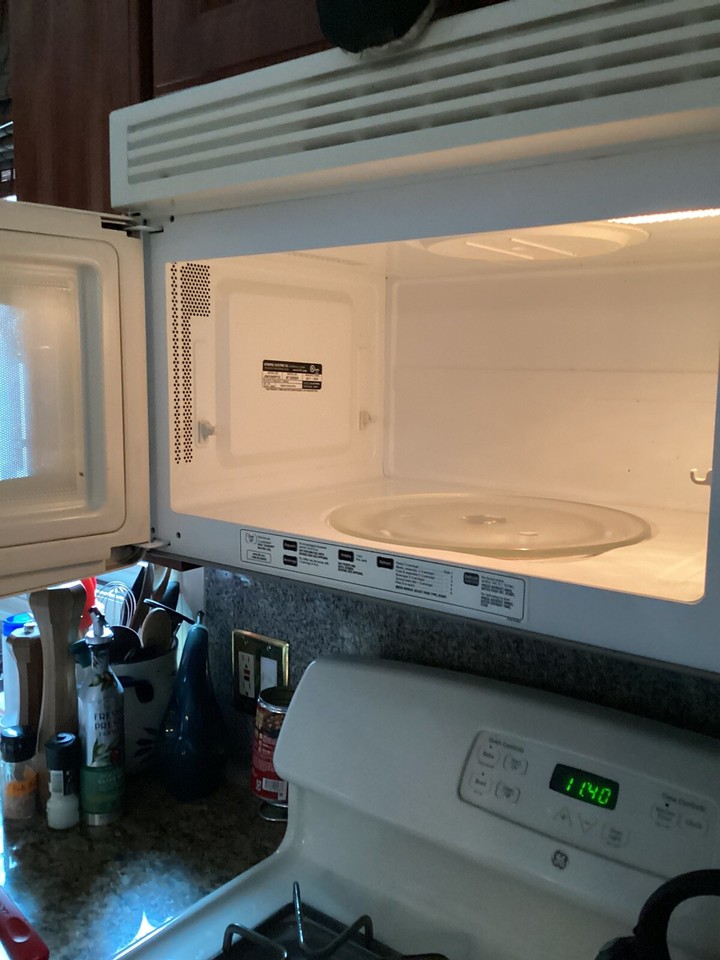 GE JVM3160DFCC 1.6 Cu-Ft. over-The-Range Microwave Oven, Bisque ...