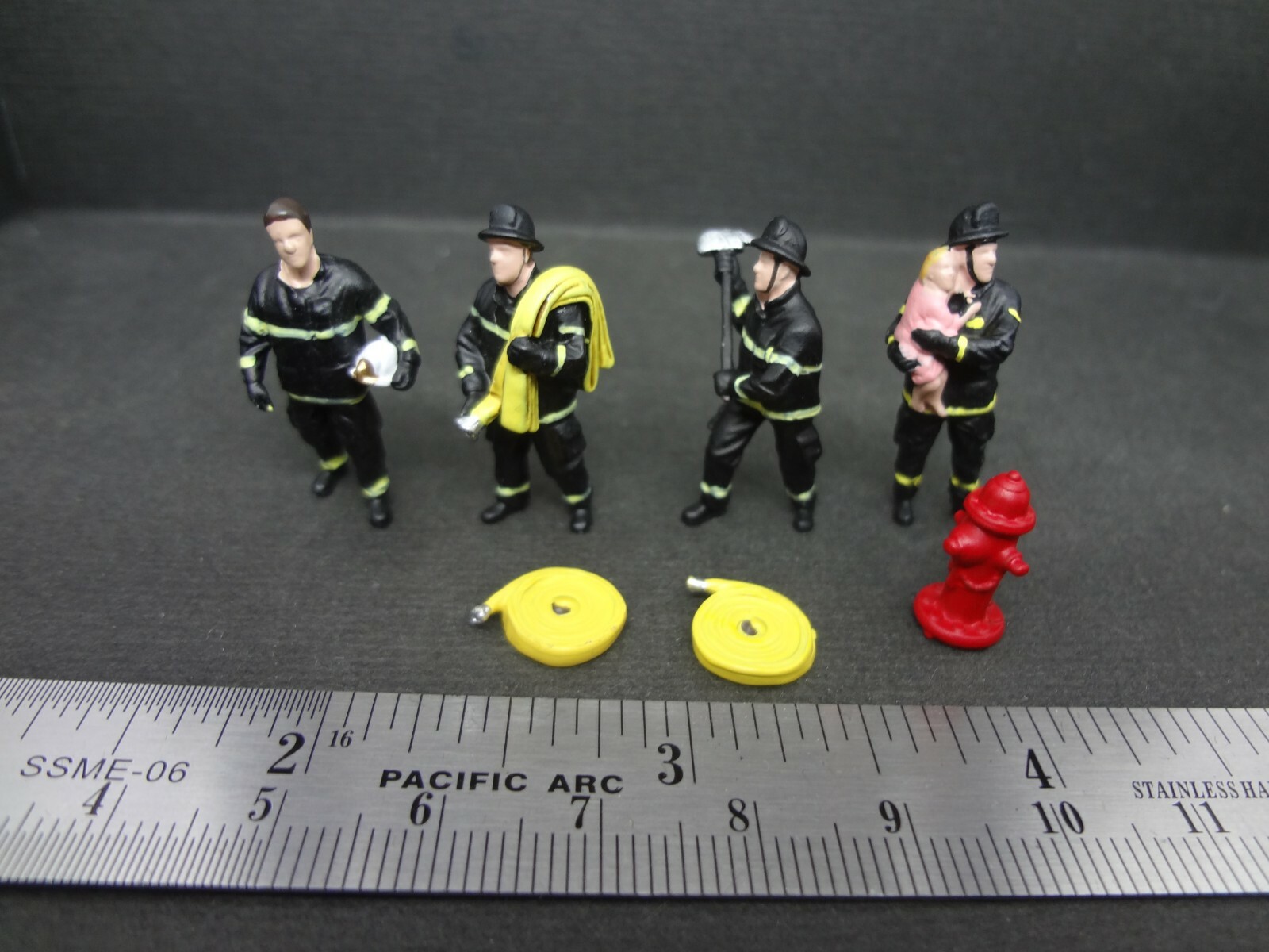 1:64 Scale figure set fire department fire fighters Diorama Accessories ...