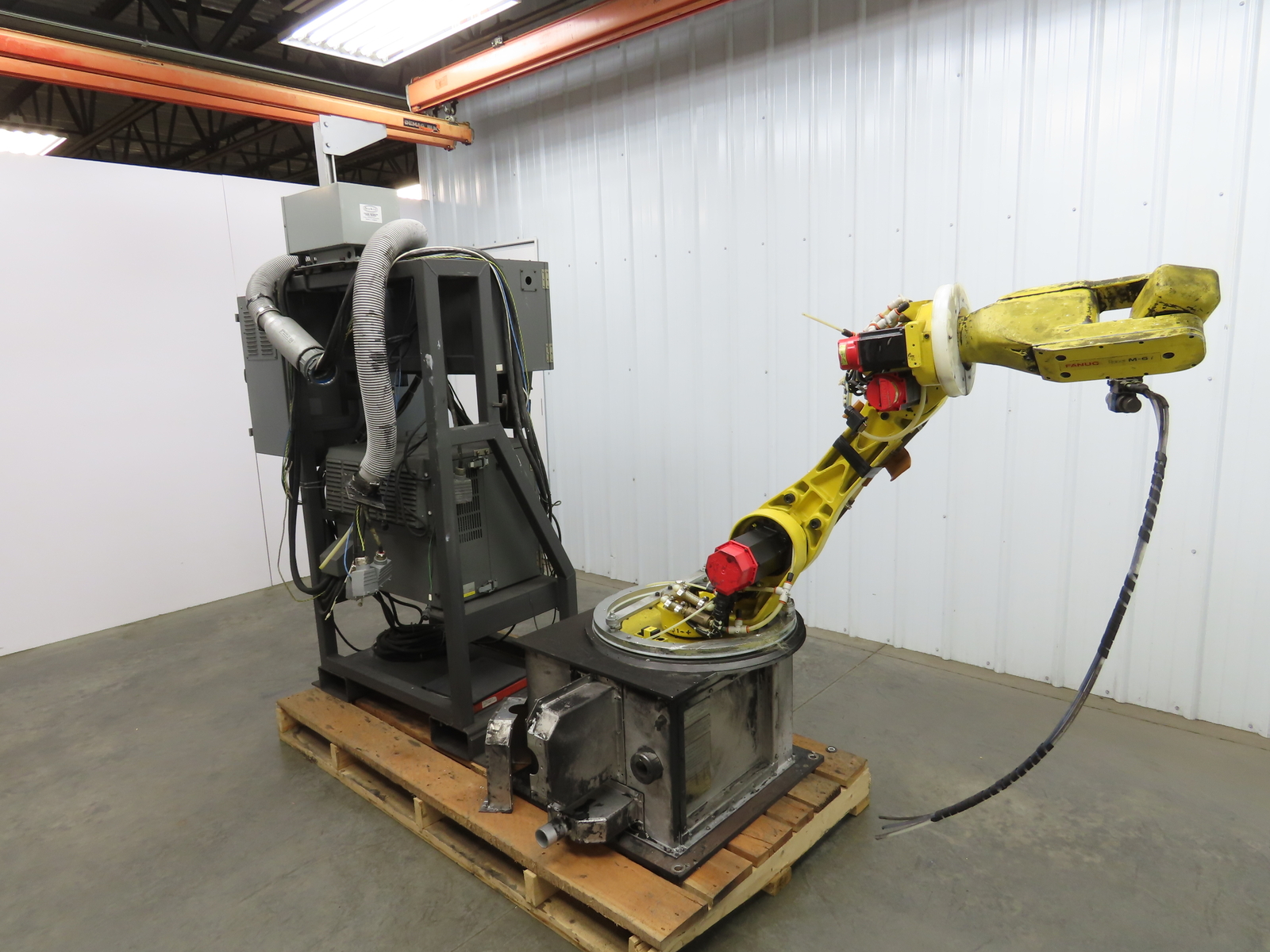 Fanuc M-6I Industrial Robot 6 Axis R-J2 Controller Teach Pendent Spray ...