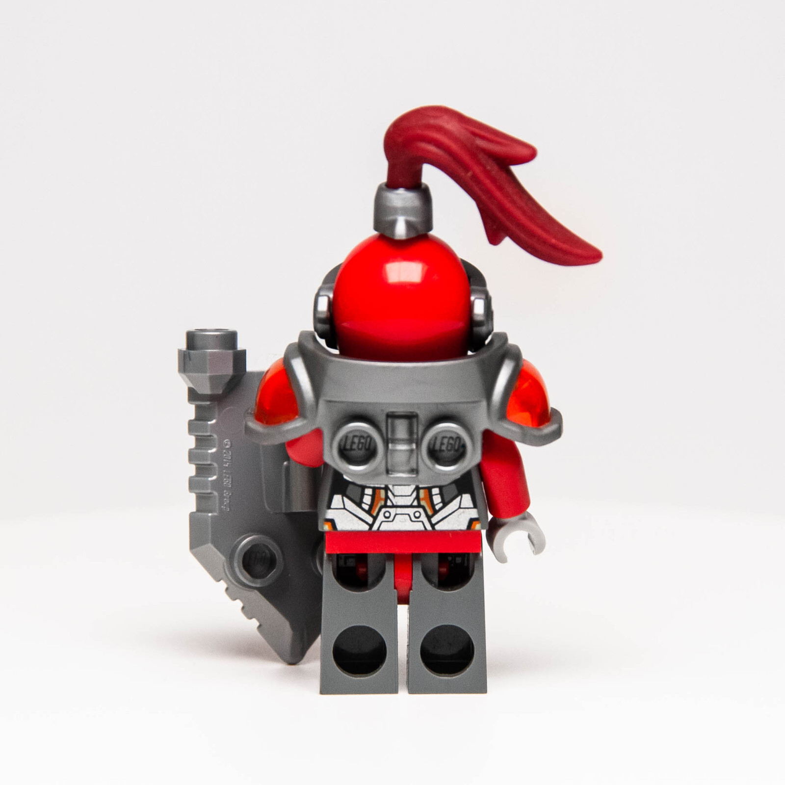 LEGO Nexo Knights Minifigure - Macy Halbert, Silver Armor (nex016 ...