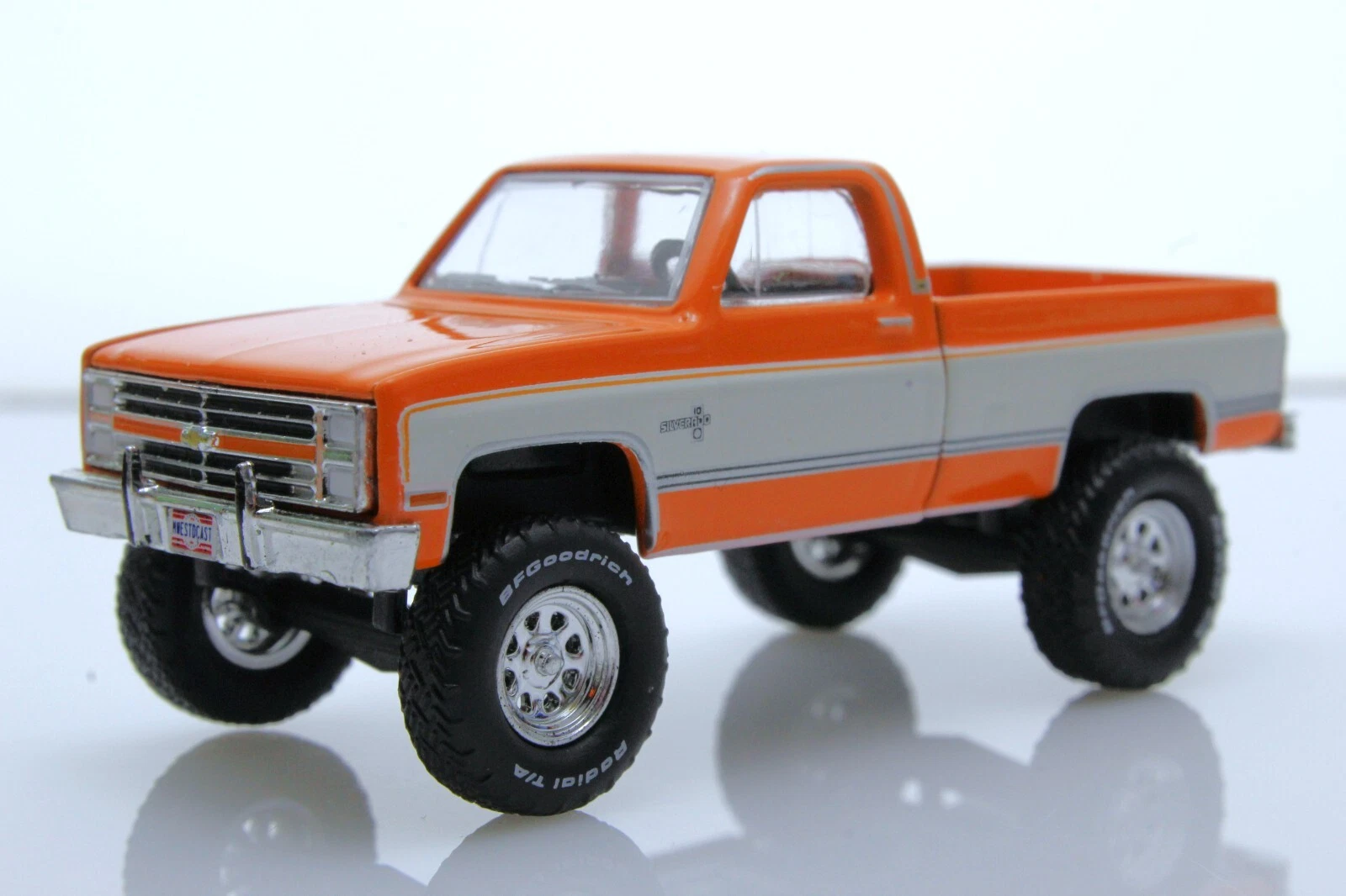 Купить Ибей | 1986 Chevy K-10 Silverado Square Body 1:64 Scale Diecast ...
