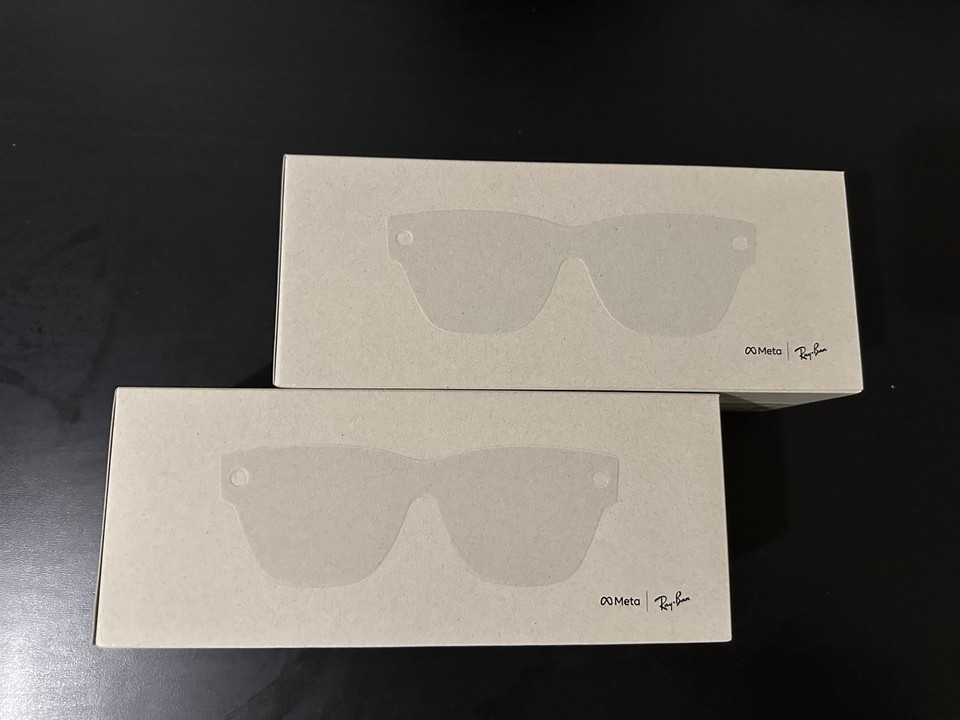 Meta Ray-Ban Display Glasses Regular + Neural Band Size 2 Black - Open ...