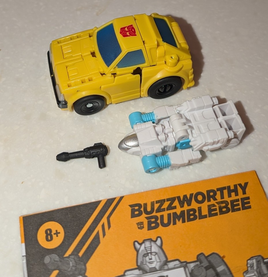 Transformers Buzzworthy Core Bumblebee Spike Complete War For Cybertron ...