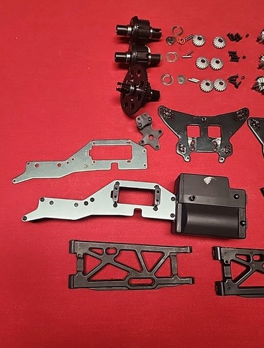 OFNA / Jammin X1 CRT Parts Lot. Brand New Diffs! Used And New Parts ...