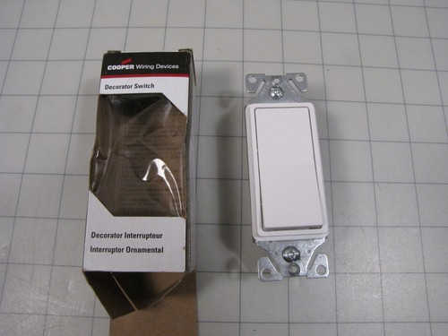 Cooper 7501W-Box White Single Pole Decorator Switch w/ Ground 15A 120 ...