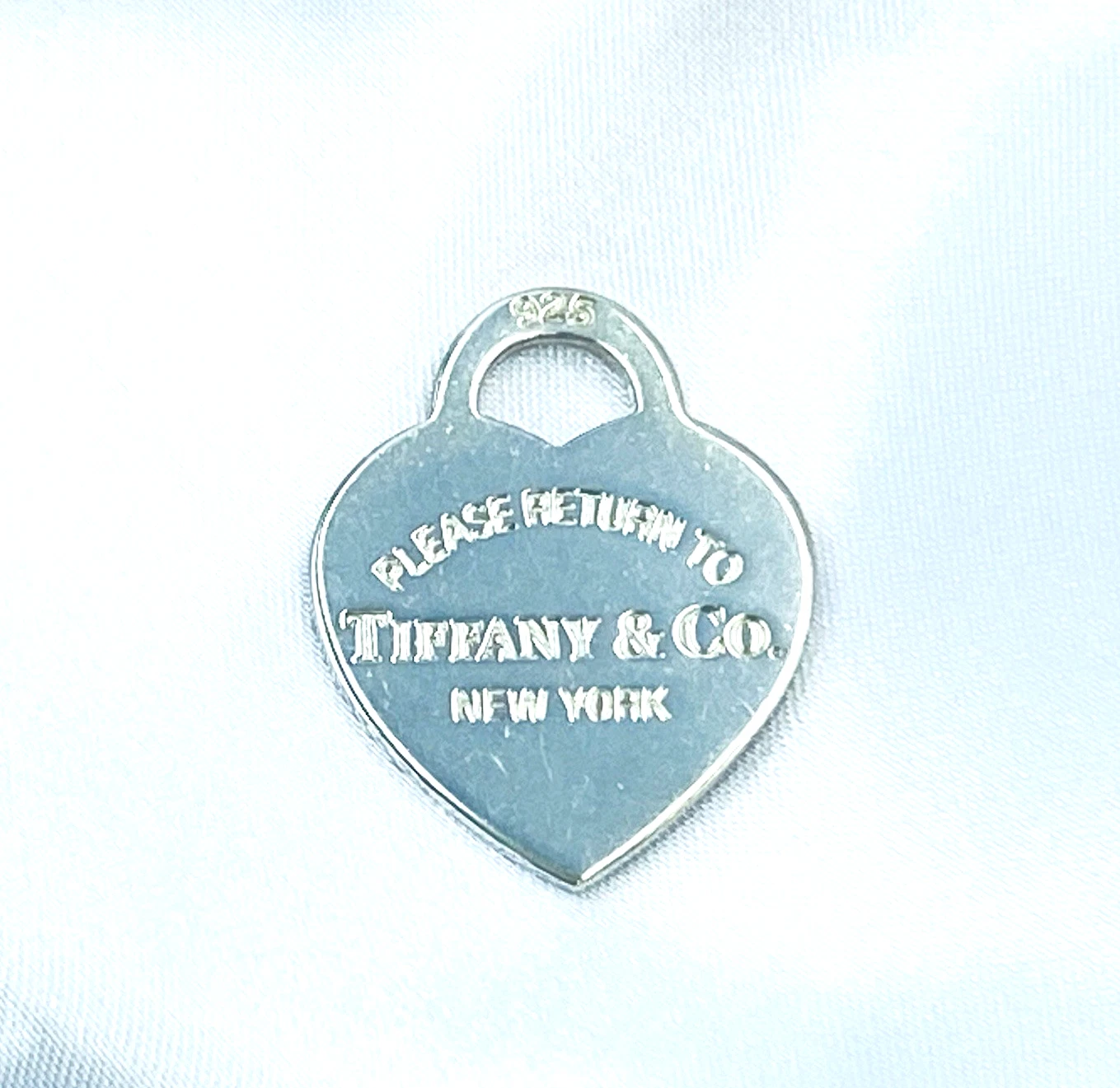 TIFFANY & CO. Tiffany & Co Return To Small Heart Tag Pendant Top Silver ...