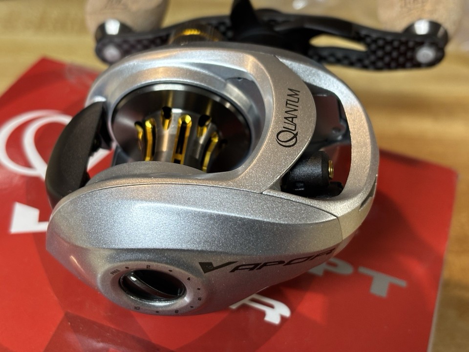 Quantum PT Vapor Baitcaster Lefty 6.3:1 VP101SPT BNIB | eBay