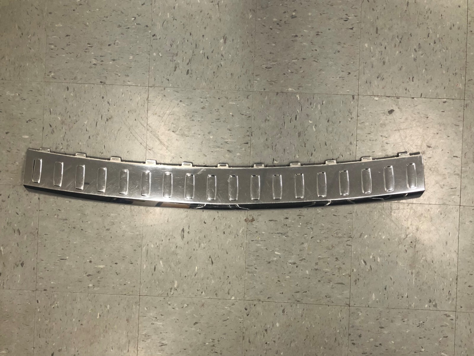 2013-2016 Mercedes-Benz Guard Plate 166-884-01-90 Chrome | eBay