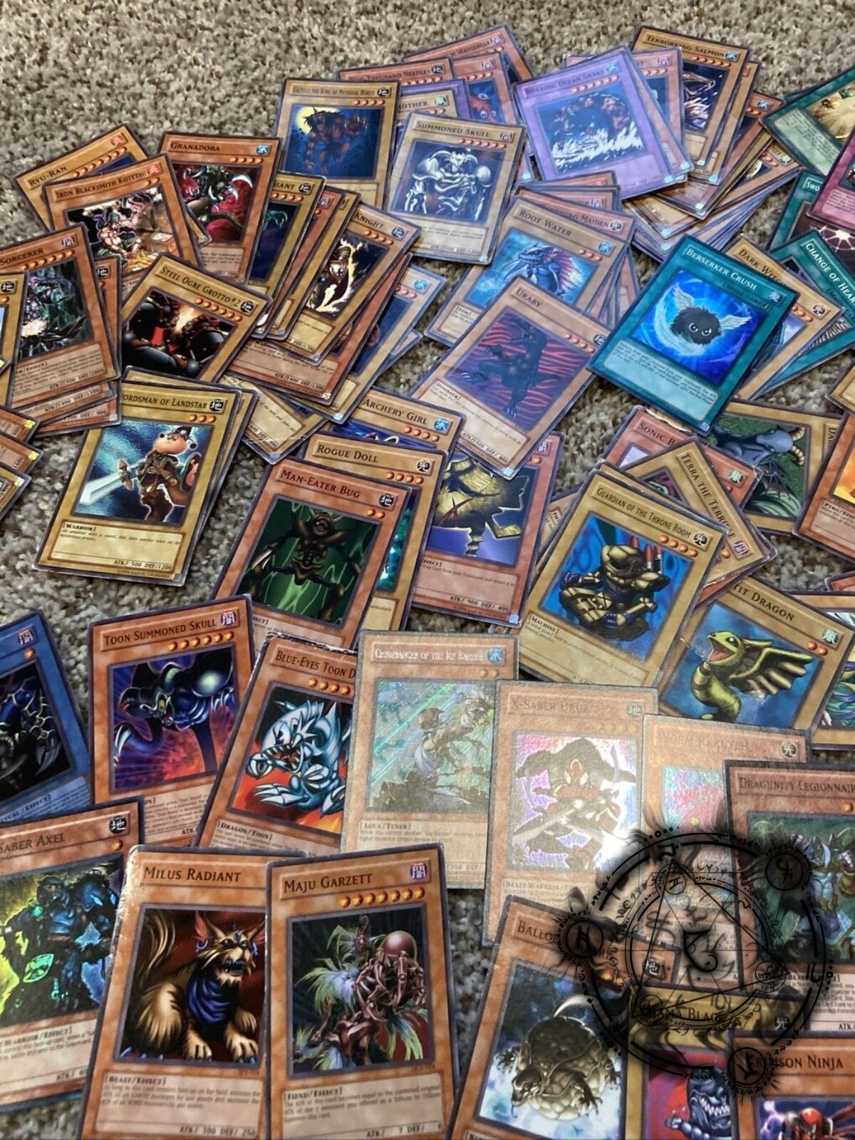 YUGIOH DAMAGED PLAYED BULK CARD LOT 1000 CARDS RANDOM COMMONS HOLOS ...