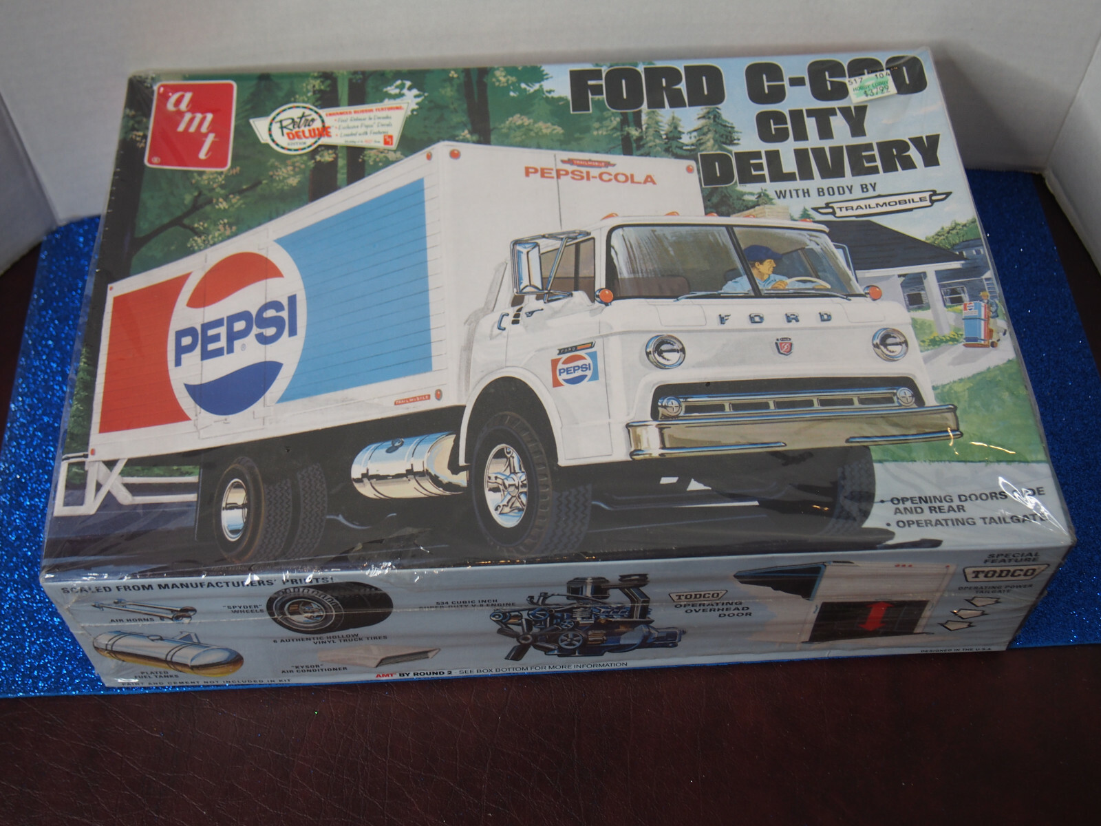 AMT ~ Ford C-600 City Delivery Pepsi Truck ~ 1:25 Scale ~ Sealed Bag in ...