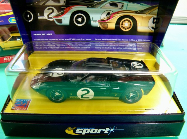 Scalextric C2463A Ford GT Mk11 1966 Le Mans 1/32 Slot Car in Display ...