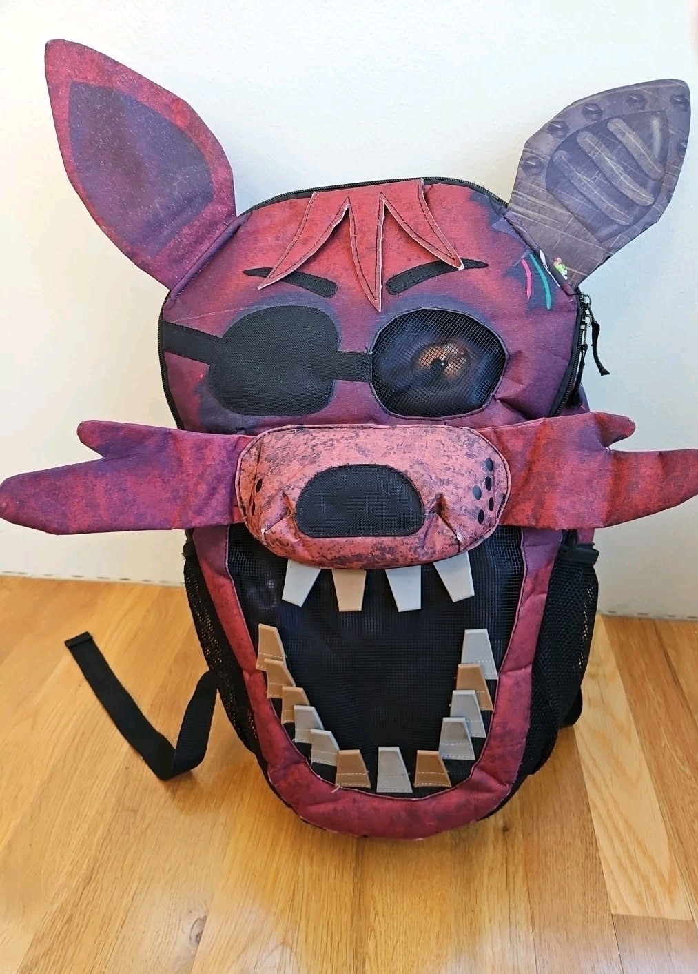 Five Nights at Freddy's 3D Foxy Face Exclusive Backpa… - Gem