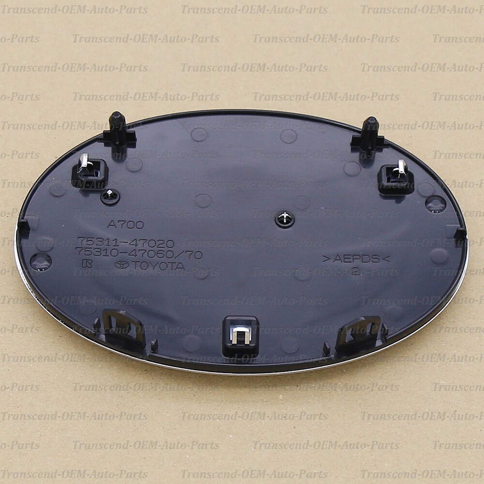 75310-47060 GENUINE OEM FRONT RADIATOR GRILL EMBLEM BADGE - AVALON ...