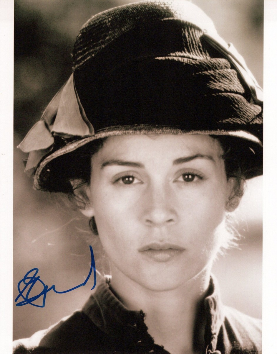 Embeth Davidtz Senhorita Querida