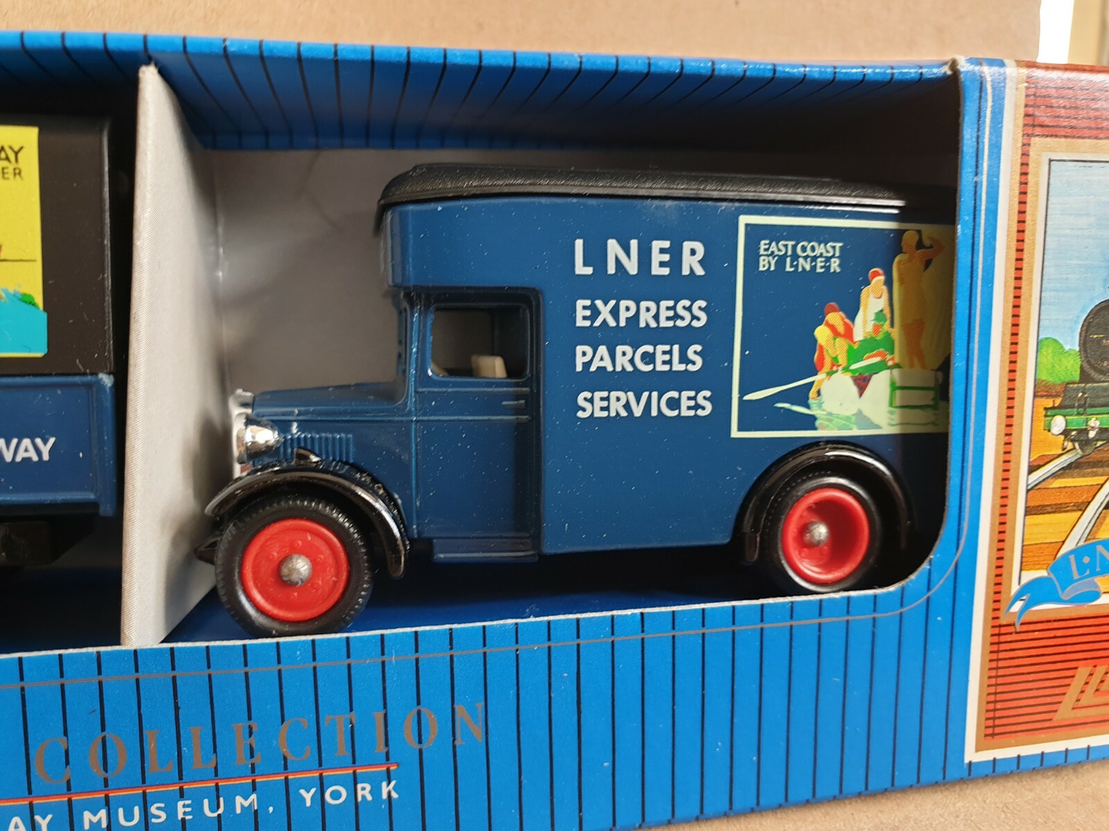 Lledo Set: Limited Edition : RAILWAY EXPRESS PARCEL VANS OF THE 1930's ...