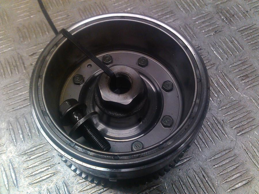 Suzuki TL1000R TL 1000 R 1998-2004 Rotor Flywheel Starter Clutch | eBay UK