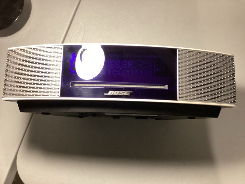 Bose wave IV (4) music system with WiFi and Bluetooth pedestal and ...