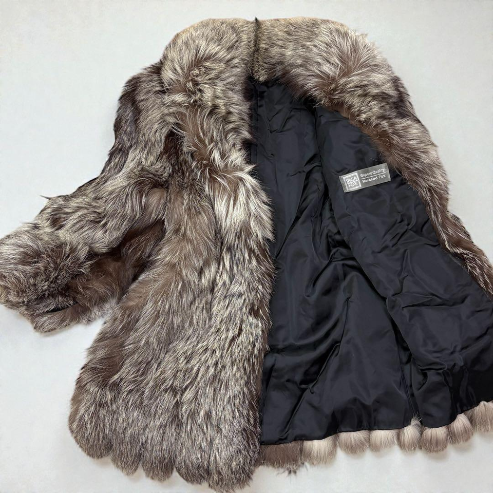 SAGA FOX Silver Fox Fur Coat Real Fur Free Size Fits XL Authentic Japan ...