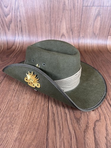 VTG Australian Army Slouch Hat Military Rising Sun Badge 55 6-3/4 100% ...