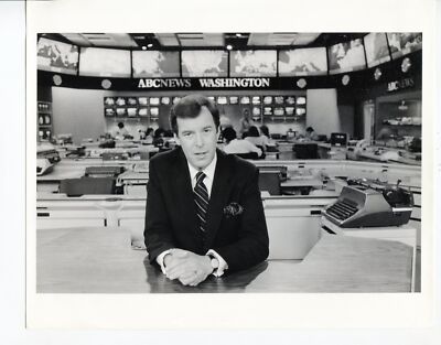 Peter Jennings-ABC News-Anchor-8x10-B&W-Still | eBay