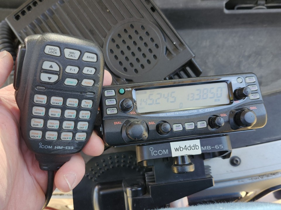 IC-2720 Icom Transceiver HM-133 UHF Ham Radio Lot IC-2720H Mount ...