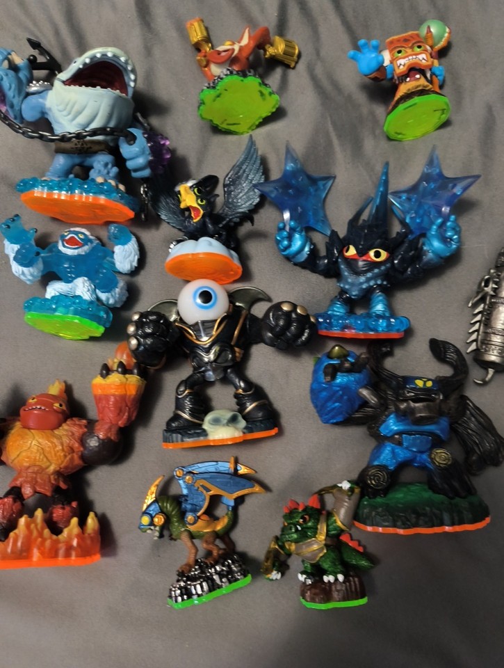 Skylanders Toy lot Of 12 | eBay