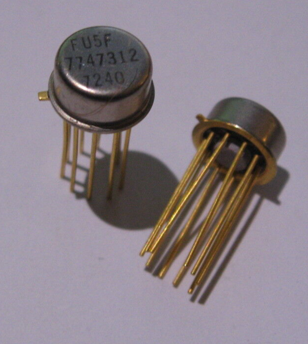 Qty 2 Fairchild 7747312 OpAmp IC Metal Can LM747 uA747 - NOS | eBay