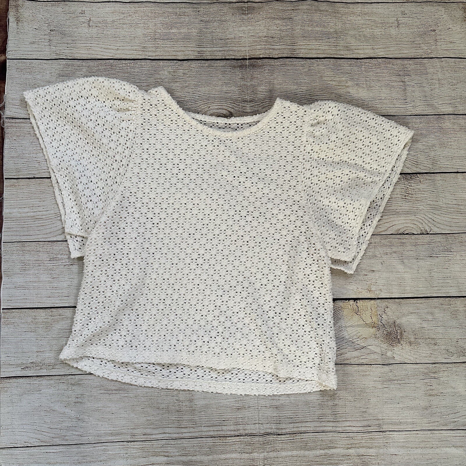 Madewell Textured & Thread Eyelet Flutter Sleeve Top … - Gem