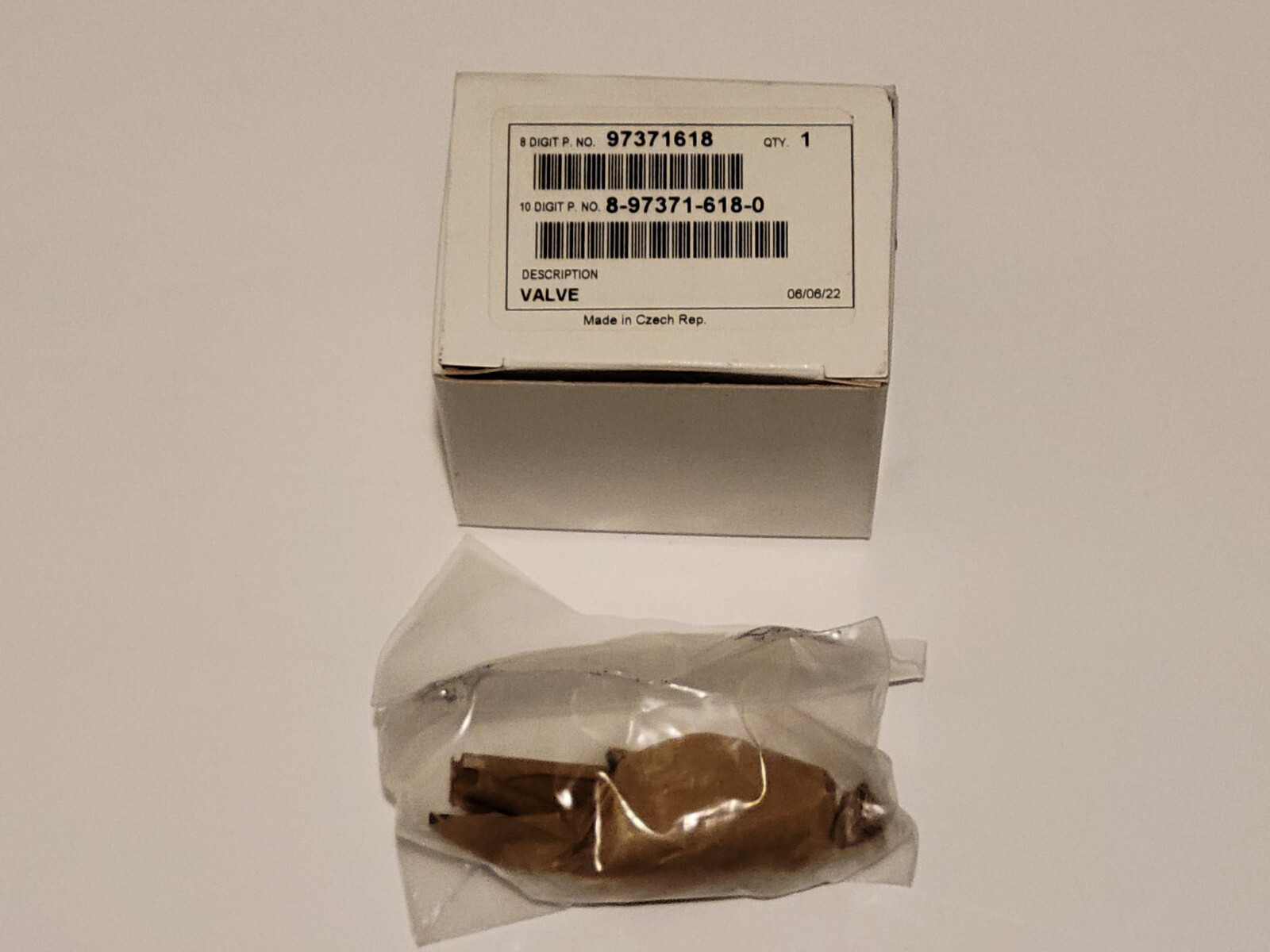 Genuine GM Fuel Pressure Service Valve (97371618) | eBay