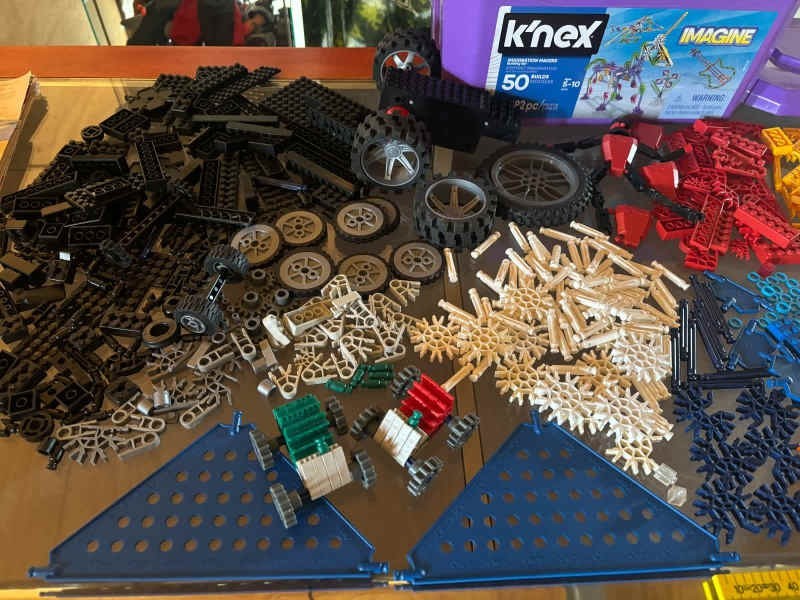 K'NEX Bulk Lot K'nex Parts Pieces from Multiple Sets in Large K'nex Tub ...
