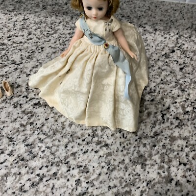 Vintage 1957 Madame Alexander Cissette Doll Queen Elizabeth 9.5" Tagged ...
