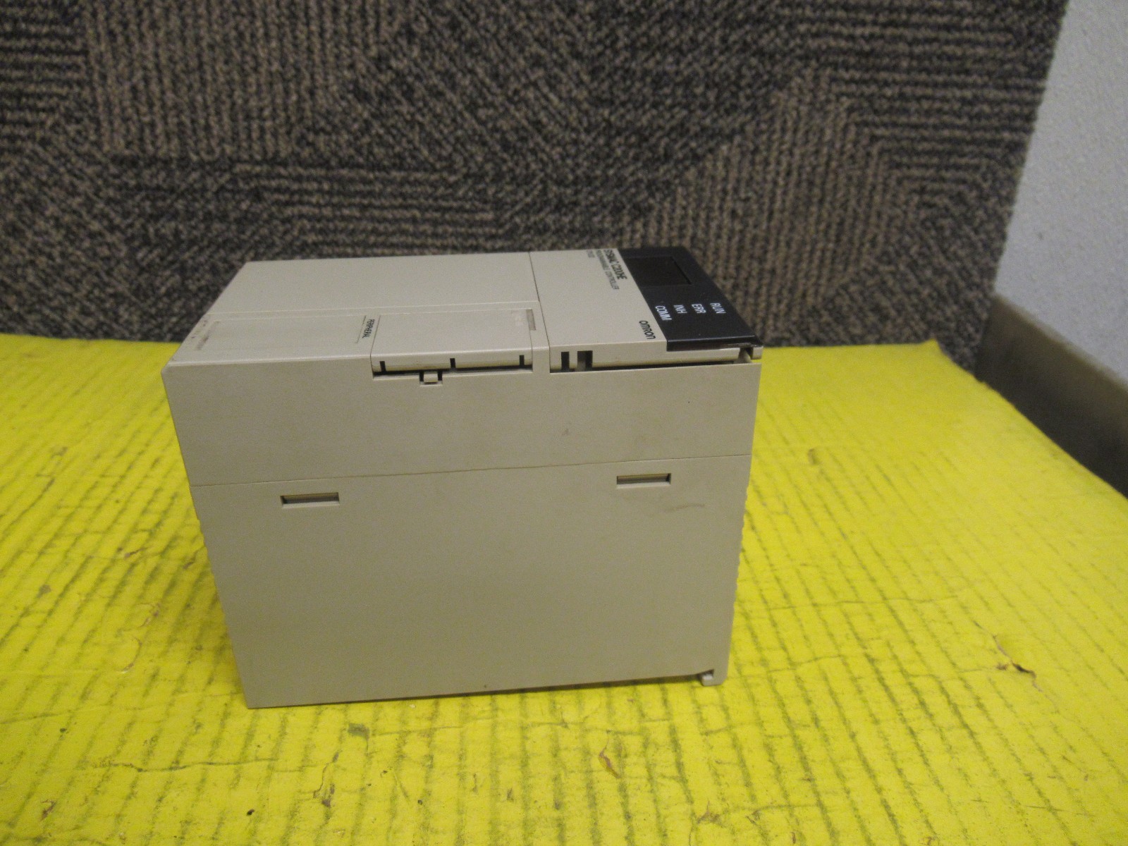OMRON SYSMAC C200HE PROGRAMMABLE CONTROLLER C200HE-CPU32-E | eBay