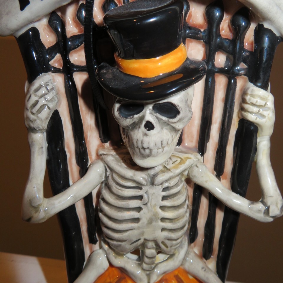 2016 Blue Sky Clayworks The Gatekeeper Skeleton Pumpkin Candle House ...