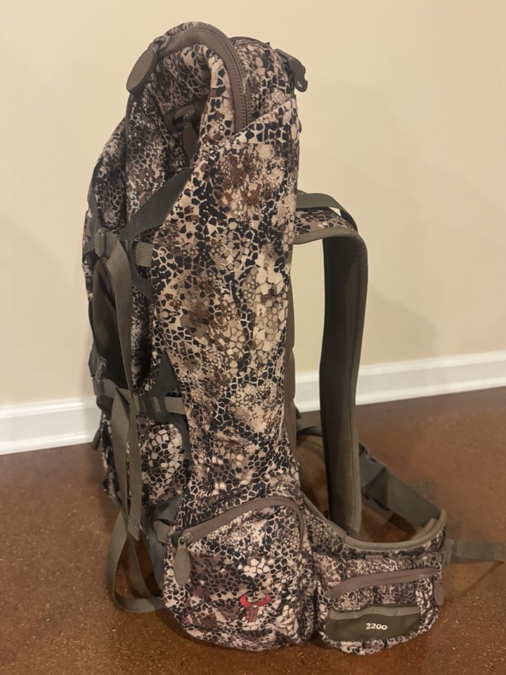 Badlands 2200 Internal Frame Hunting Pack Hip Belt Padded Polyester | eBay