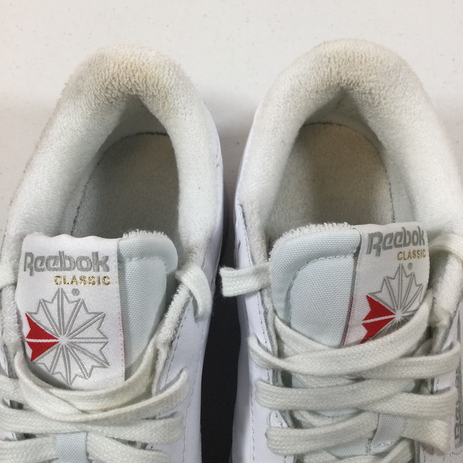 Reebok Classic 059503 White Lace Up Round Toe Sneaker… - Gem