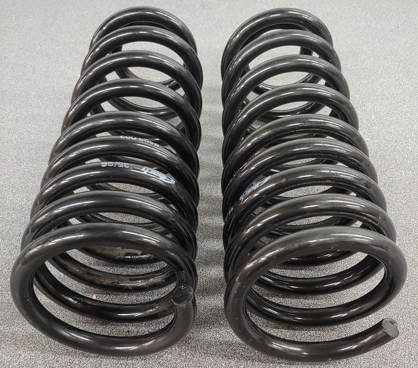 EXCELLENT PAIR OF GENUINE EIBACH PORSCHE 911 993 TURBO 7209002 COIL ...