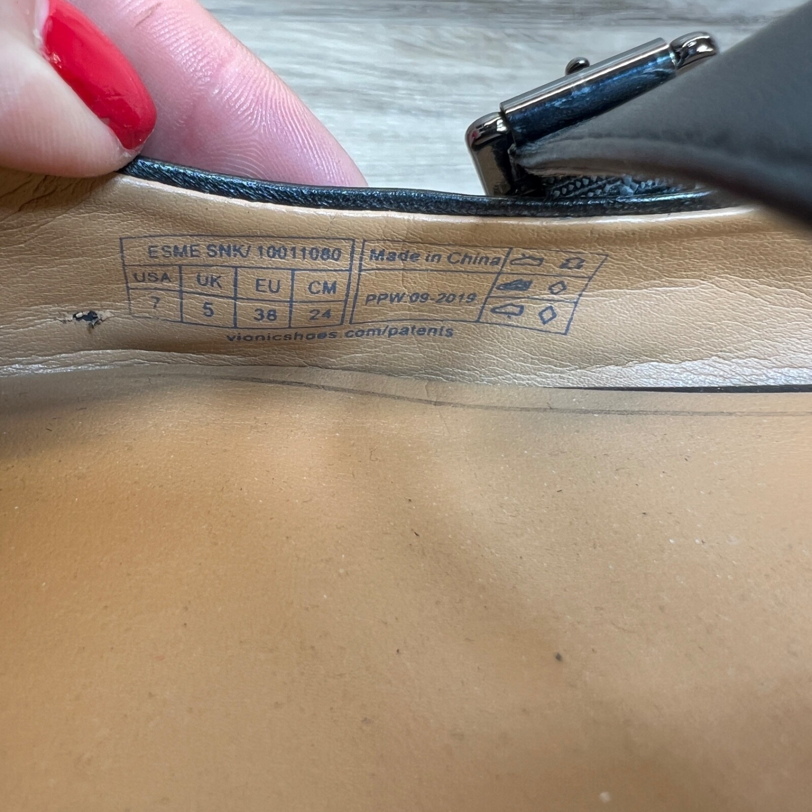 Vionic Esme Womens Size 7 Snake Print Slip On Flat Mules Strap Buckle ...