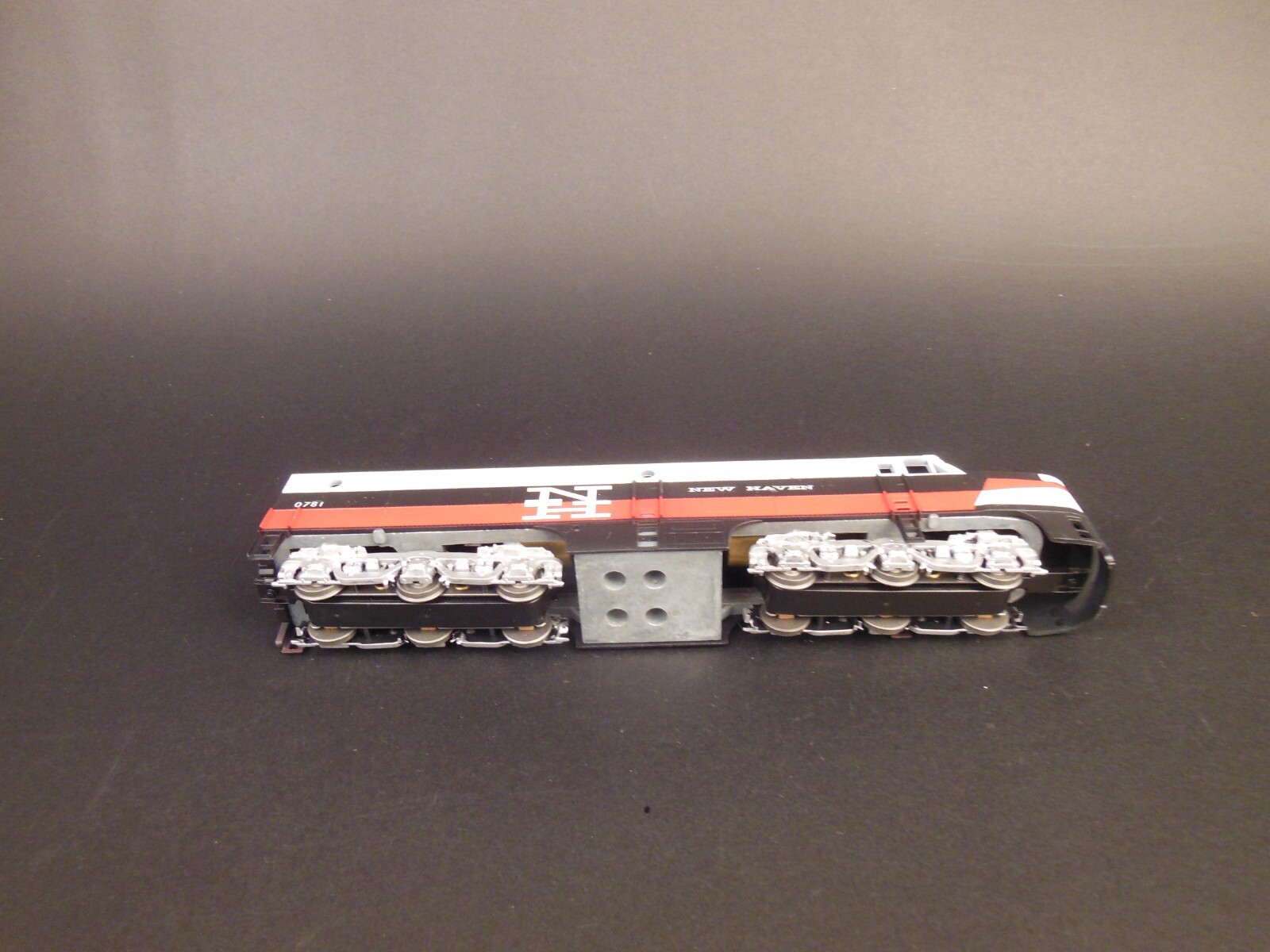 HO SCALE ATHEARN/TRACK ONE NEW HAVEN PA-1 POWERED LOCOMOTIVE CUSTOM ...