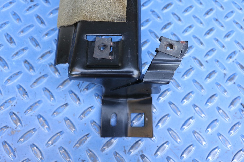 1984-1996 Chevrolet Corvette C4 Rear Hatch Latch Mounting Bracket OEM ...