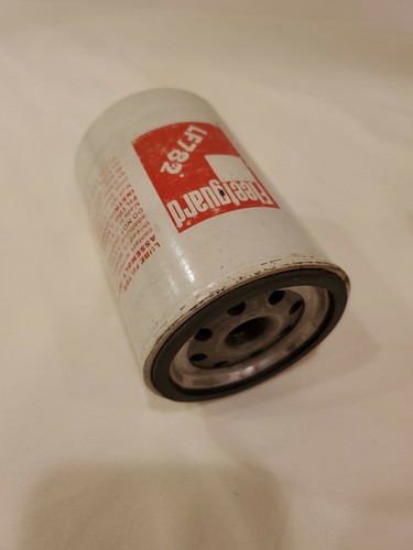 Fleetguard LF782 Oil Filter - NEW Old Stock | eBay