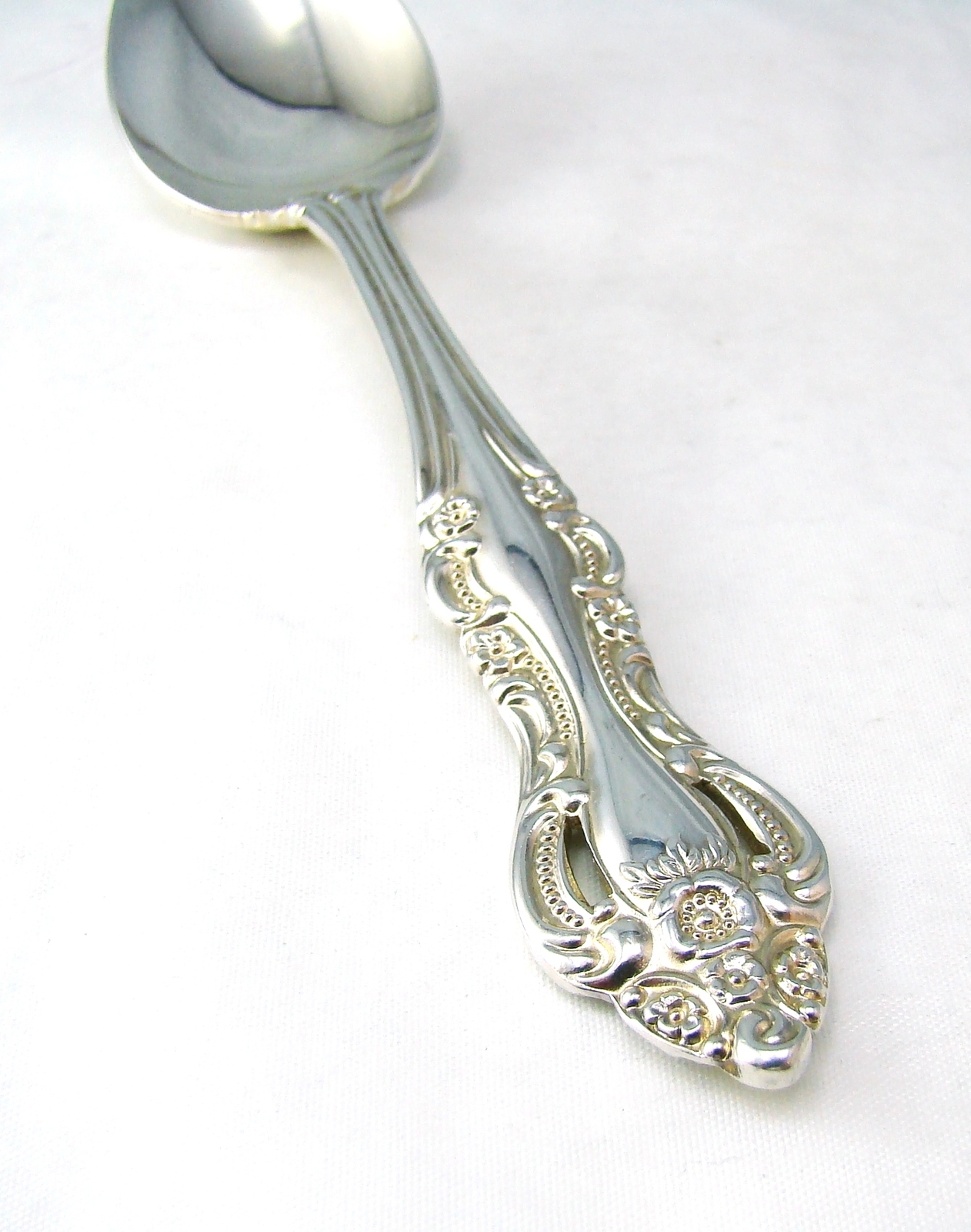 Made in Japan Silverplate ROMANTIC ROSE Lot of 2 Oval Soup Spoons | eBay