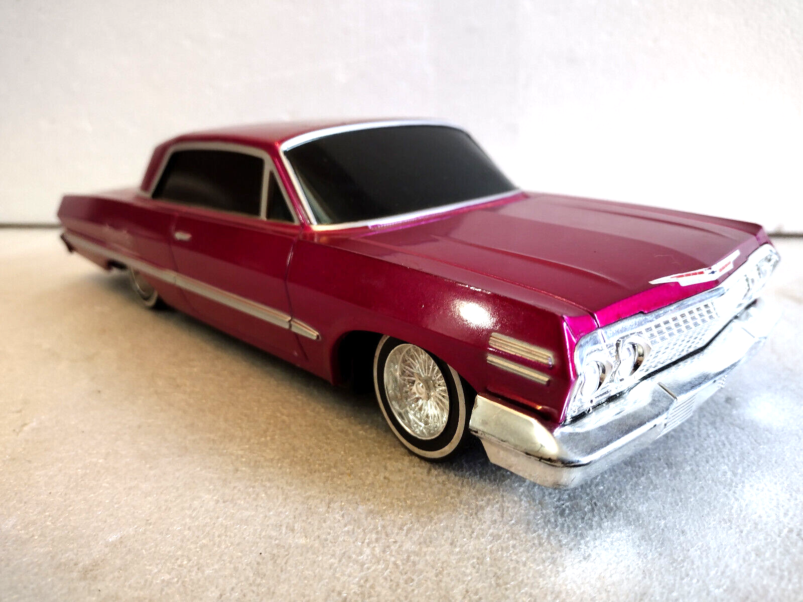 Lindberg 63 Impala Homie Hoppers Remote Control 1/18 Scale Works ...